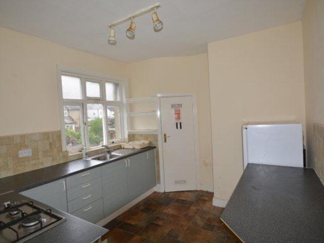 St. Chads Drive, Leeds LS6, 3 bed shared accommodation to rent, £563 pppm | PrimeLocation