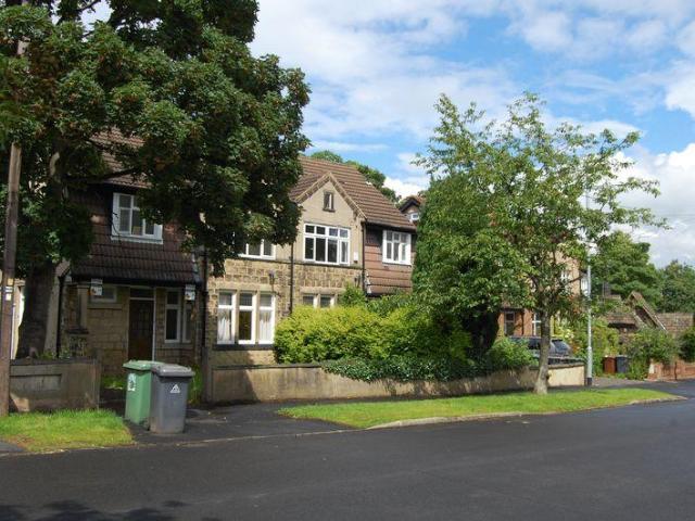 St. Chads Drive, Leeds LS6 2 bed house to rent £1,257 pcm £290 pw