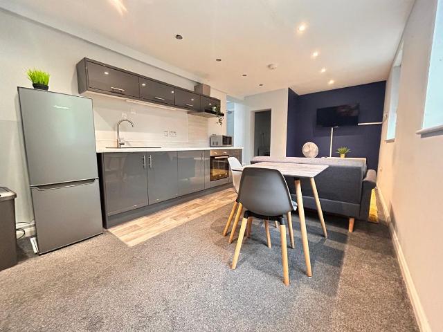 St. Chads Road, Derby DE23, 1 bed flat to rent, £1,000 pcm | PrimeLocation