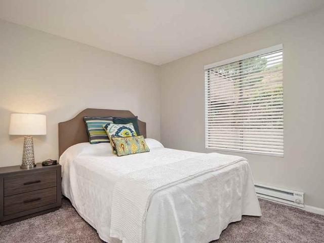 St. Charles Oaks Apartments 2 Bedroom Apartment for Rent at 800 Saint Charles Dr, Thousand Oaks, CA 91360