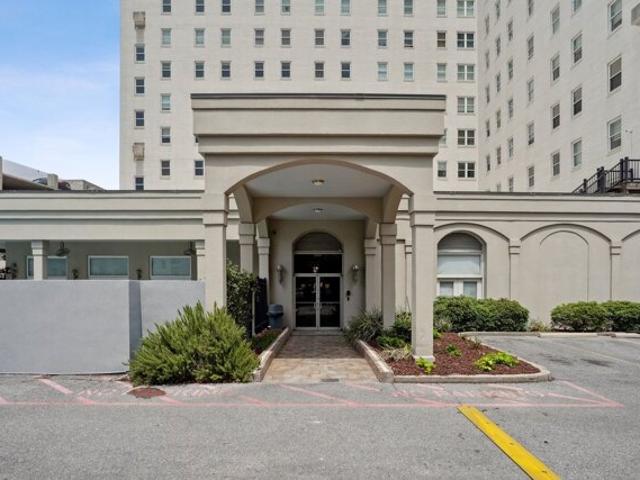 St Charles Ave Apt,new Orleans, Condo For Sale