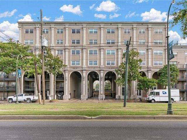 St Charles Ave Apt,new Orleans, Condo For Sale