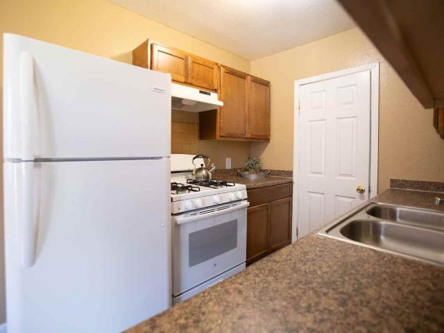 St. Charles Place Studio Apartment for Rent at 1090 S Charles St, Lewisville, TX 75057