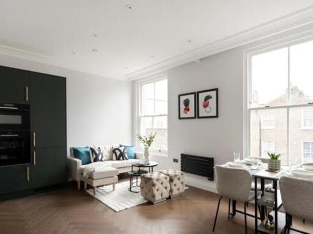 St. Charles Square, London, 1 Bedroom Flat
