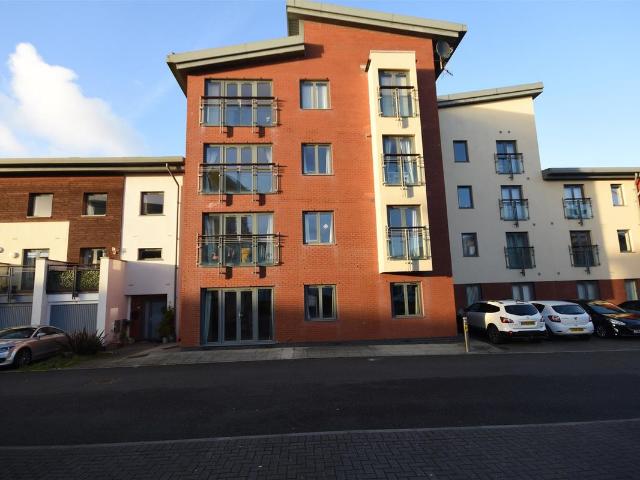 St. Christophers Court, Maritime Quarter, Swansea SA1, 2 bed flat to rent, £975 pcm | PrimeLocation