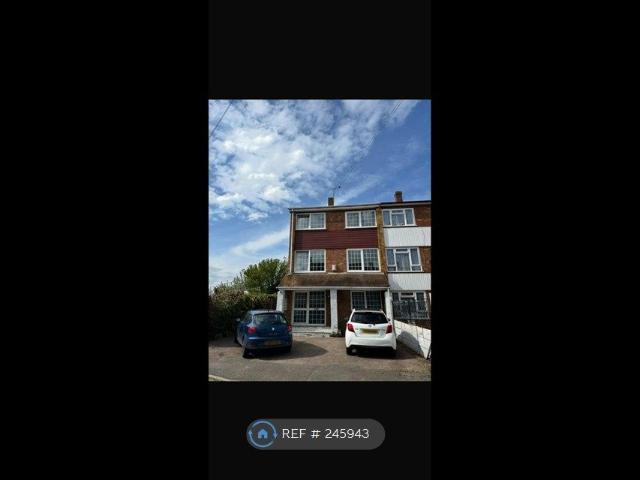 St. Christophers Close, Canvey Island SS8, Room to rent, £700 pcm | PrimeLocation