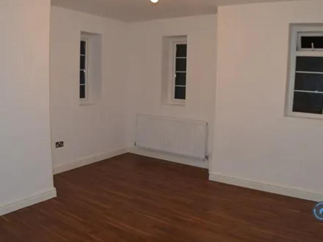 St. Christopher's Gardens, London, CR7 7NS, United Kingdom | 3 bed house for rent #167620889 | Rentberry