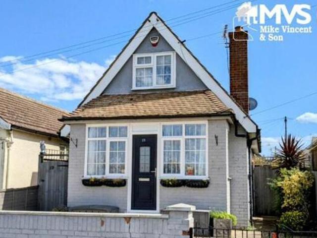 St. Christophers Way, Jaywick, 3 Bedroom Chalet