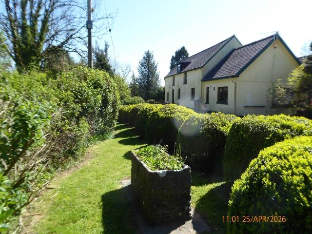 St Clears, Carmarthen SA33, 2 bed flat to rent, £700 pcm | PrimeLocation