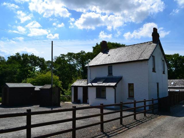 St Clears, Carmarthenshire SA33, 4 bed detached house to rent, £950 pcm | PrimeLocation