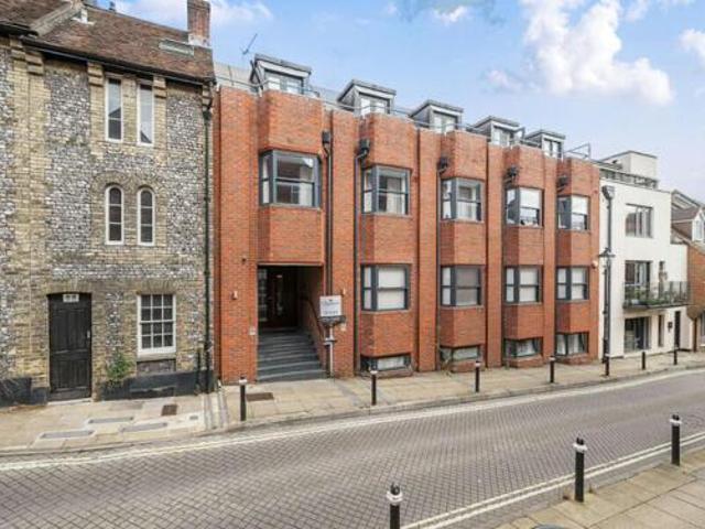 St. Clement Street, Winchester, 2 Bedroom Flat