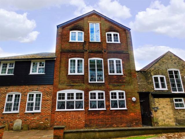 St. Clements Church Lane, Ipswich, Suffolk IP4, 2 bed flat to rent, £915 pcm | PrimeLocation