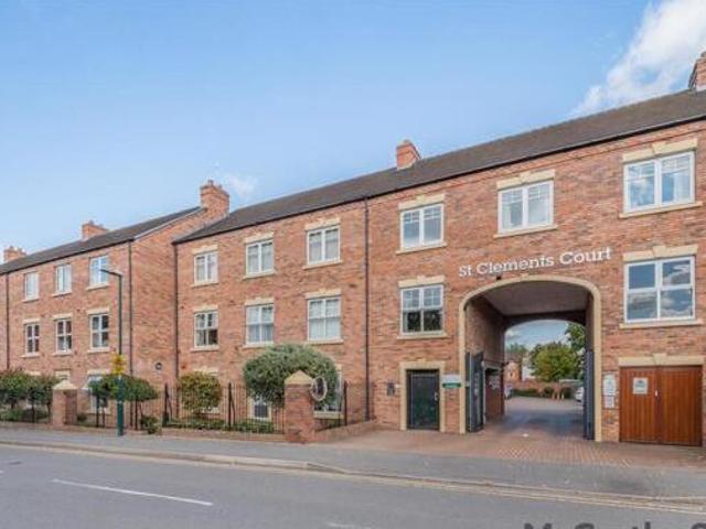 St Clements Court, South Street, 2 Bedroom Apartment
