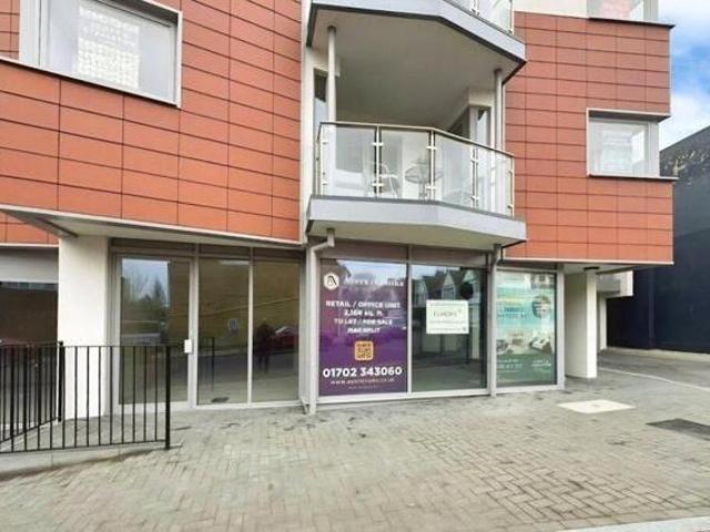 St Clements Gate, Broadway, High Street Retail