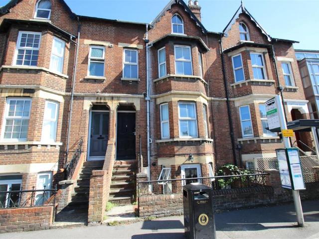 St. Clements Street, Oxford 1 bed flat to rent £1,660 pcm £383 pw