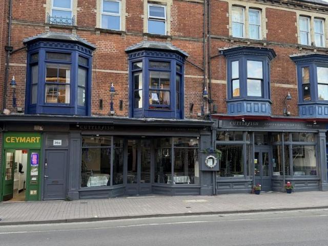 St. Clements Street, Oxford 6 bed flat to rent £4,200 pcm £969 pw