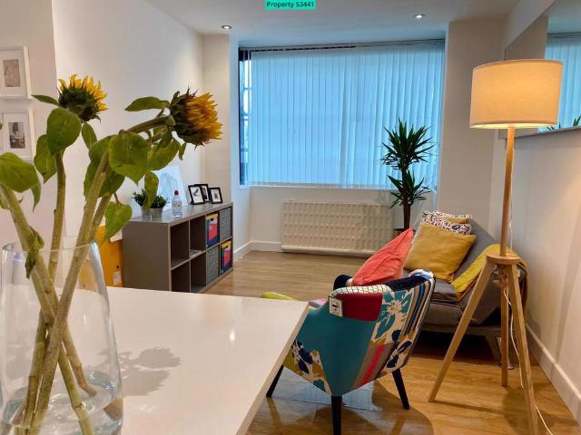 St. Crispin House, 2 Barclay Road. 2 bed apartment to rent £1,595 pcm £368 pw