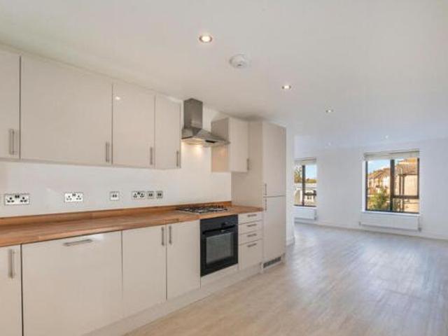 St. Cyprians Court, Braxfield Road, 1 Bedroom Flat