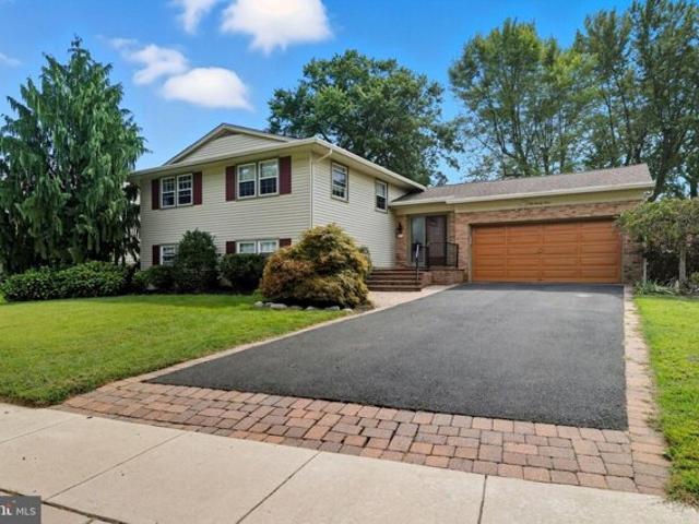 St David Dr, Mount Laurel, Home For Sale