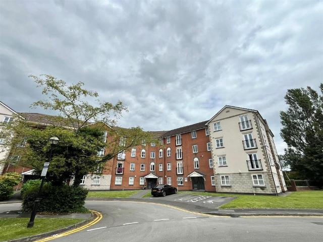 St Davids Court, Cheetham Hill 2 bed apartment to rent £1,050 pcm £242 pw