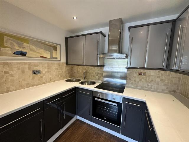 St Davids Court, Sherborne Street. 2 bed apartment to rent £1,150 pcm £265 pw