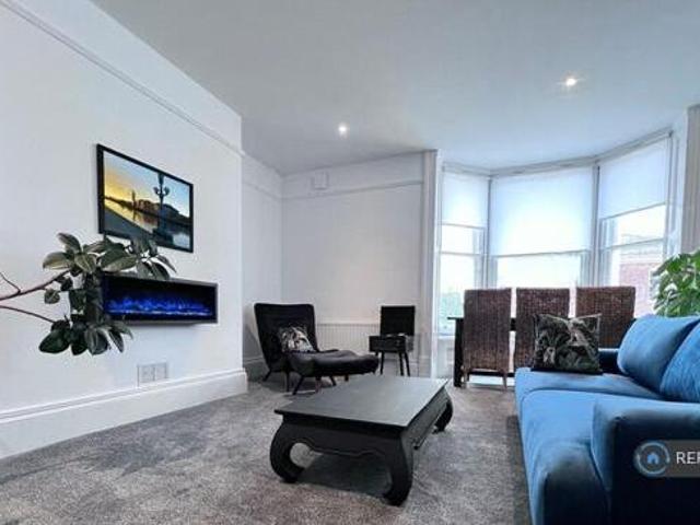 St Davids Hill, Exeter, 2 Bedroom Flat