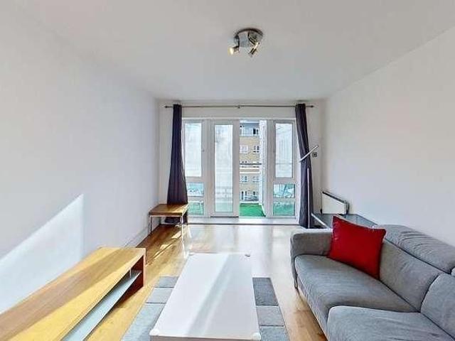 St. David's Square, Isle Of Dog, Canary Whaff, London, E14