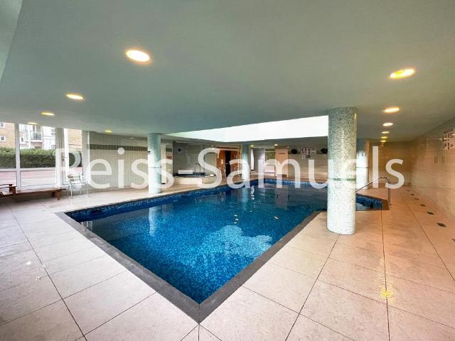 St. Davids Square, Isle of dogs. 6 bed terraced house to rent £5,720 pcm £1,320 pw