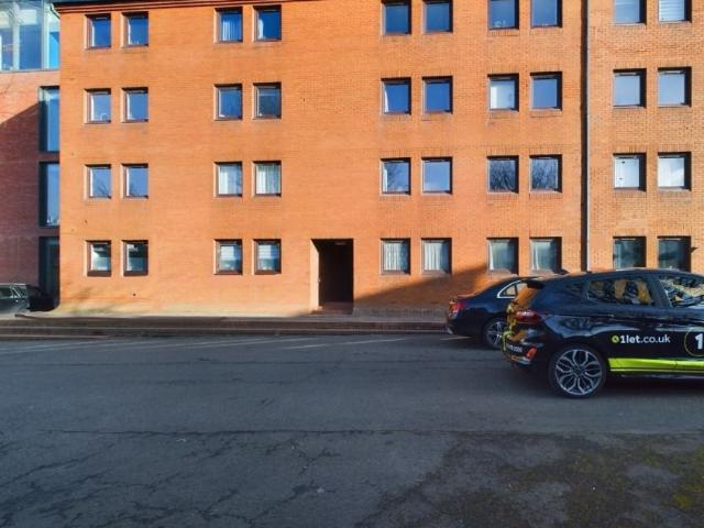 St David's Place, Edinburgh EH3, 3 bed flat to rent, £2,562 pcm | PrimeLocation