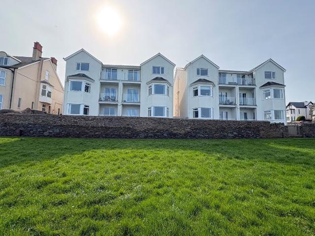St. Davids Road, Holyhead LL65, 3 bed flat to rent, £1,200 pcm | PrimeLocation