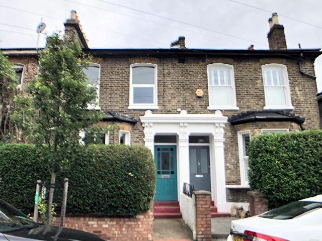 St. Donatts Road, London, SE14 1 bed flat to rent £1,650 pcm £381 pw