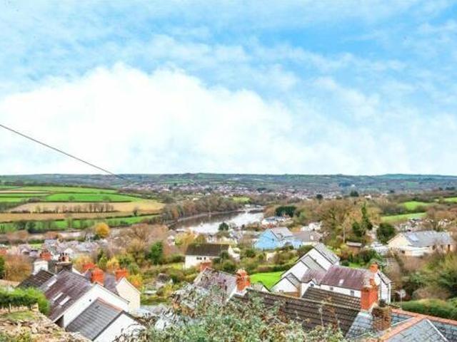 St. Dogmaels, Cwmins, Cardigan, 3 Bedroom Semi detached