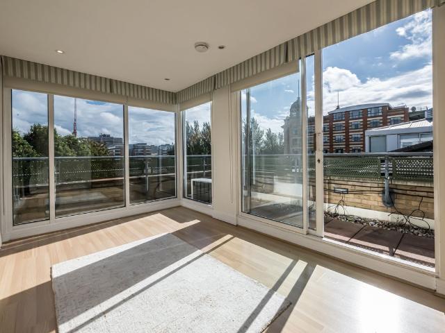 St Edmunds Square, Harrods Village SW13, 3 bed town house to rent, £5,500 pcm | PrimeLocation