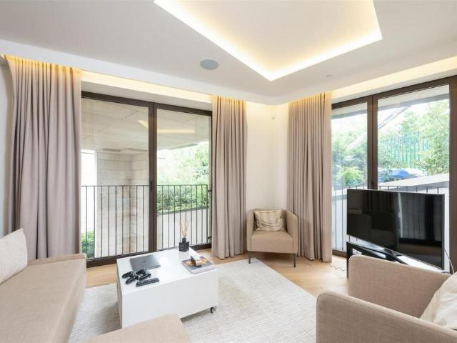 St Edmunds Terrace, St John's Wood. 1 bed flat to rent £3,796 pcm £876 pw