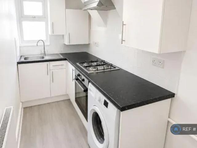 St. Edward's Catholic Primary School, Green Street, London, E13 9AX, United Kingdom | 2 bed apartment for rent #167665478 | Rentberry