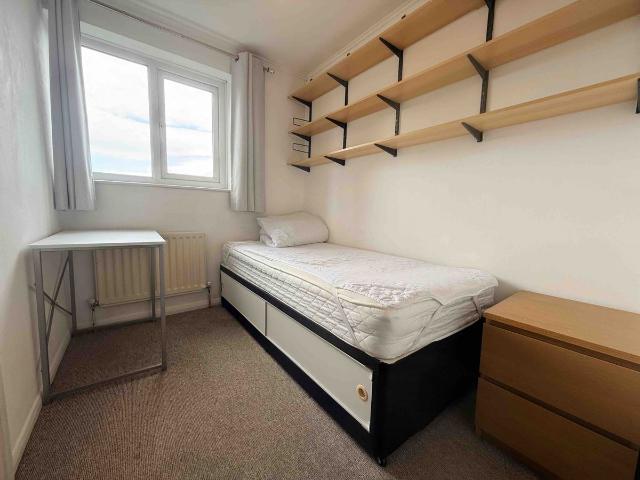 St. Elmos Road, London SE16, Room to rent, £800 pcm | PrimeLocation