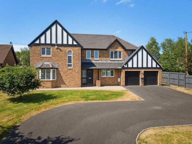 St. Fagans, Cardiff, CF5 6DW 4 bed detached house to rent £2,900 pcm £669 pw
