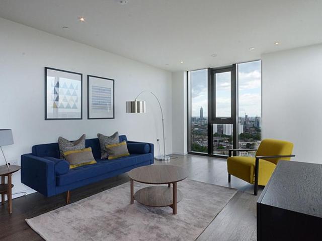 St Gabriel Walk, Elephant and Castle. 2 bed flat to rent £3,500 pcm £808 pw