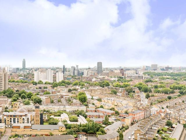 St Gabriel Walk, Elephant And Castle, London SE1, 1 bed flat to rent, £2,800 pcm | PrimeLocation