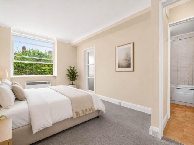 St George`s Square, Pimlico, SW1V Studio to rent £1,650 pcm £381 pw