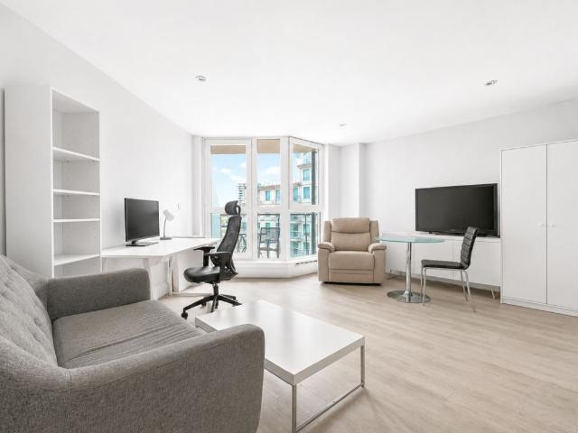 St. George Wharf, London SW8, 1 bed flat to rent, £2,250 pcm | PrimeLocation