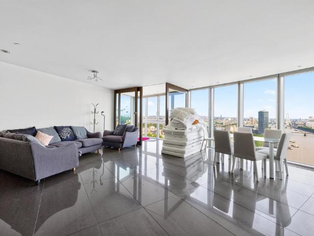 St. George Wharf, London, SW8 3 bed apartment to rent £9,500 pcm £2,192 pw