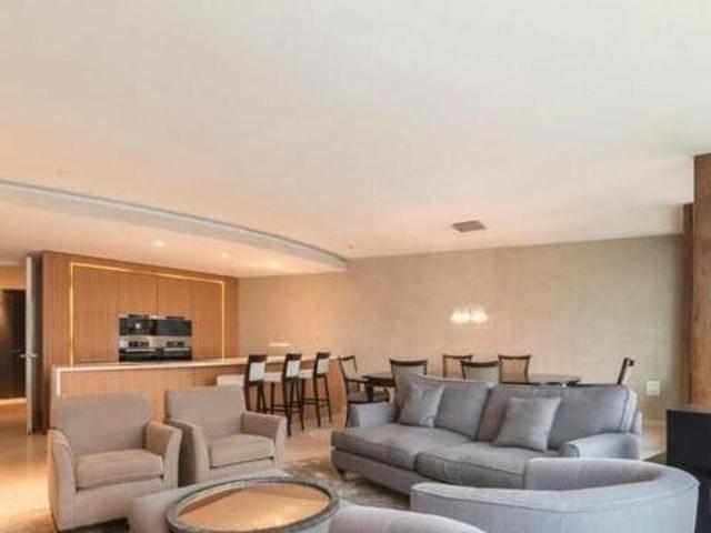 St George Wharf, Vauxhall, 3 Bedroom Apartment