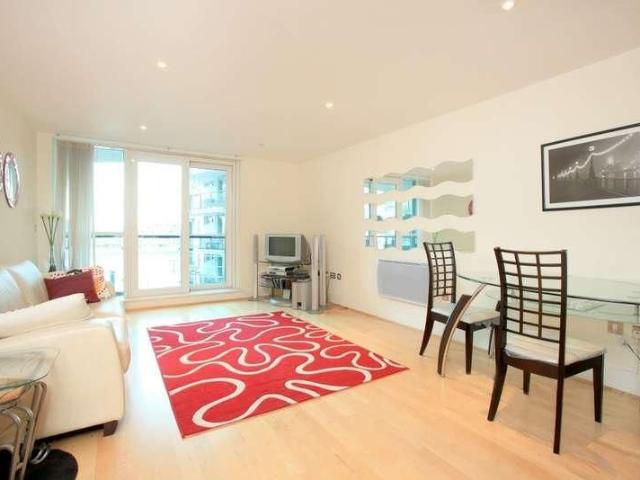 St George Wharf, Vauxhall, SW8
