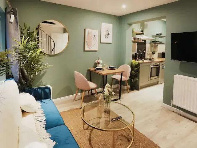 St Georges Mews, Brighton BN1, 2 bed shared accommodation to rent, £1,900 pcm | PrimeLocation