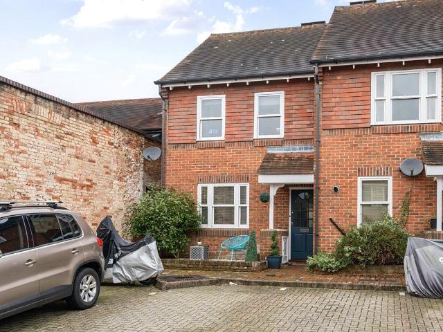 St. Georges Mews, Farnham, Surrey GU9, 2 bed end terrace house to rent, £1,550 pcm | PrimeLocation