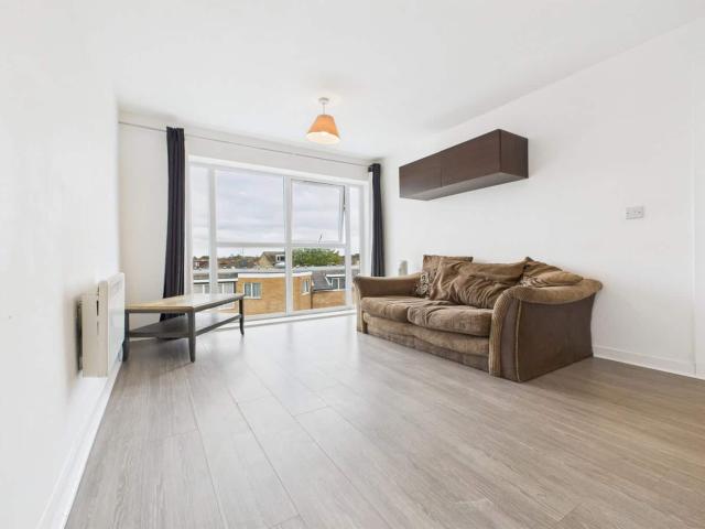 St Georges Court, High Street, Colliers Wood, SW19