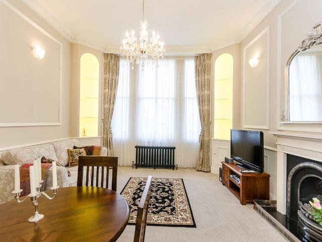 St Georges Drive, Pimlico, London SW1V, 1 bed flat to rent, £4,000 pcm | PrimeLocation