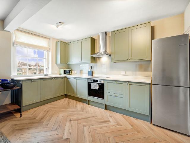 St Georges Drive, Pimlico SW1V, 1 bed flat to rent, £3,650 pcm | PrimeLocation