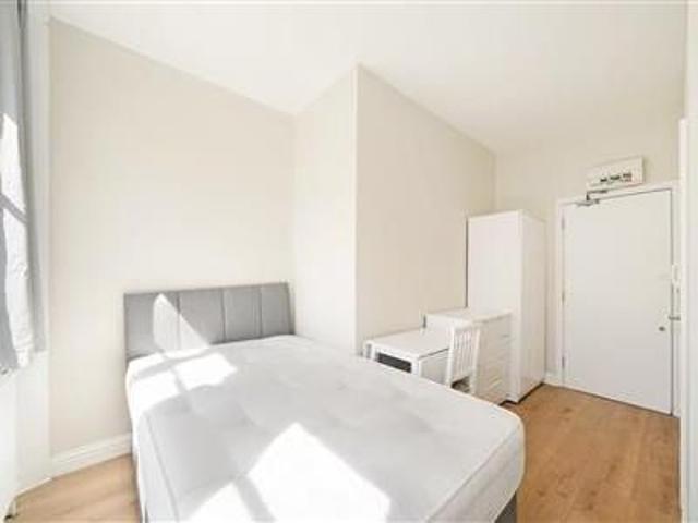 St. Georges Drive, SW1V